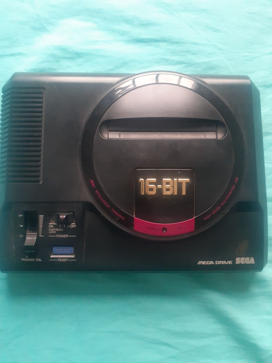 Mega Drive Anos 90 Japonês. | Console de Videogame Sega Usado 84452362 ...