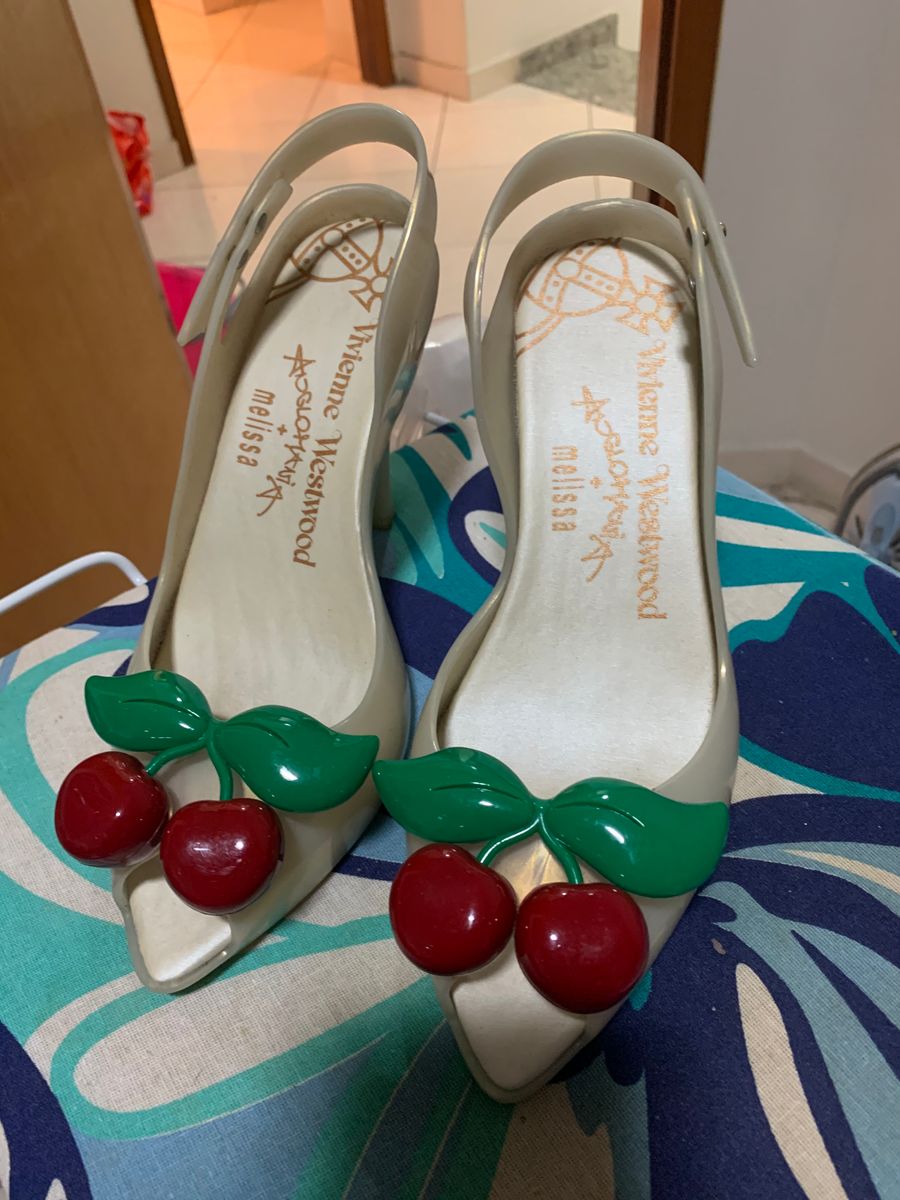 Melissa Lady Dragon Cereja | Sandália Feminina Melissa Usado 48418513 ...