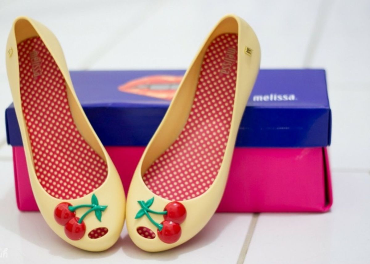 Melissa Ultragirl Cereja | Sapatilha Feminina Melissa Usado 29581883 ...