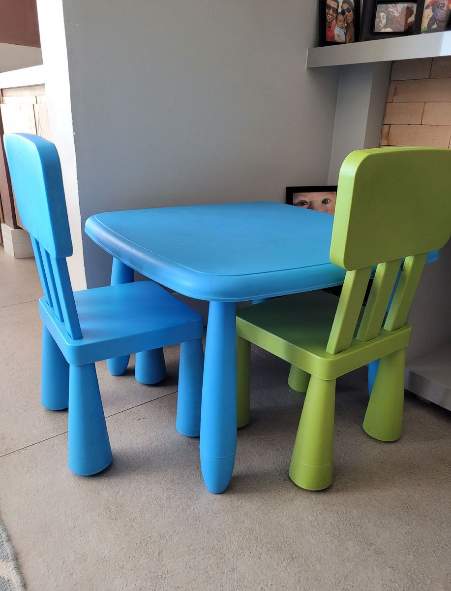 Mesa com 2 Cadeiras Infantil | Item Infantil Etna Usado 75877510 | enjoei