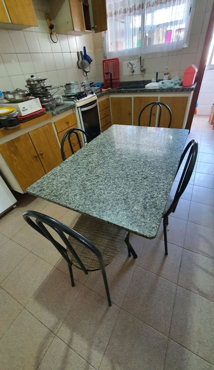 Mesa de Granito+ 4 Cadeiras | Eletrodoméstico Mesa De Jantar Usado ...
