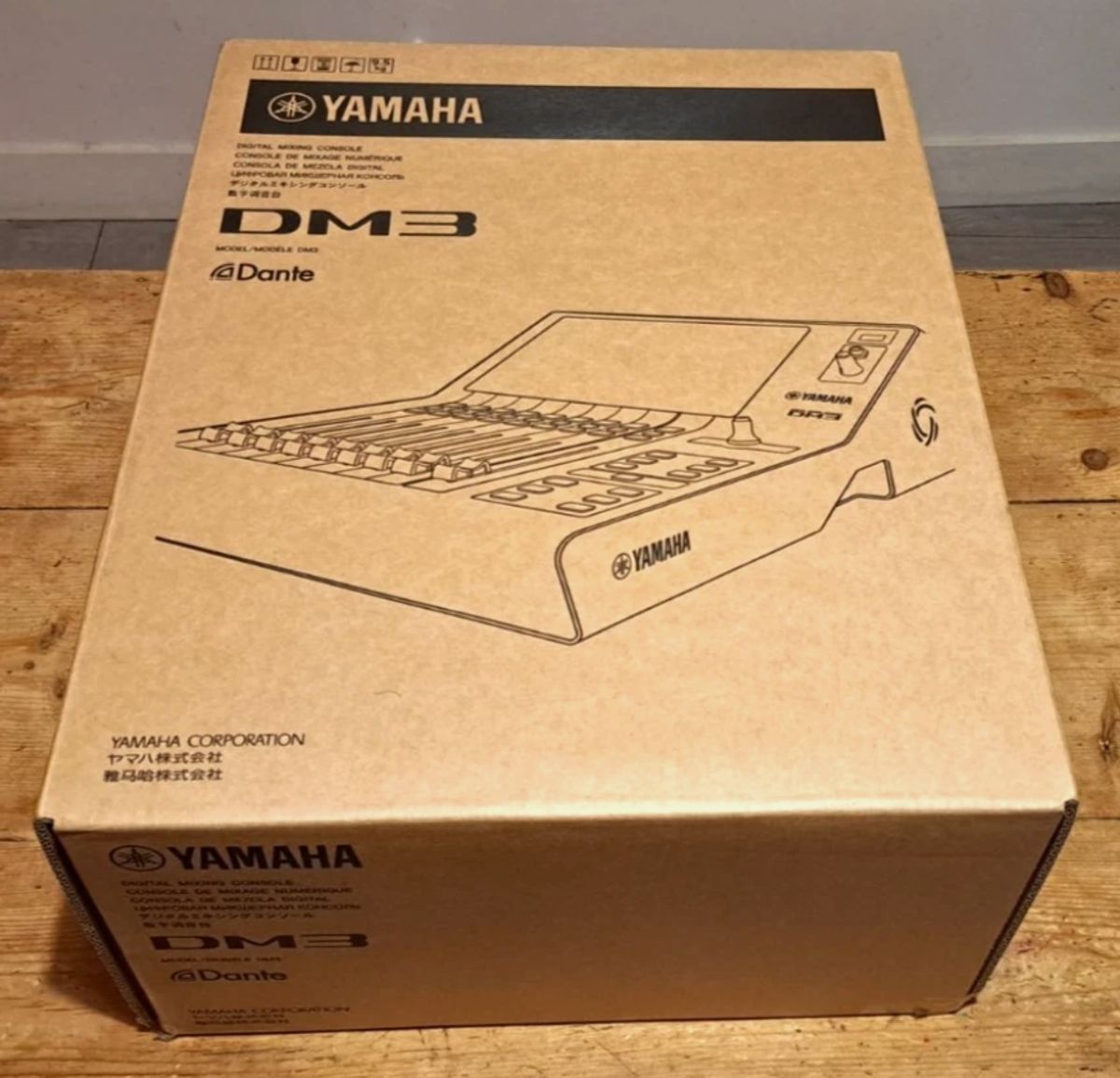 Mesa de Mistura Digital Compacta e Leve Yamaha Dm3 (dante) de 22 Canais ...