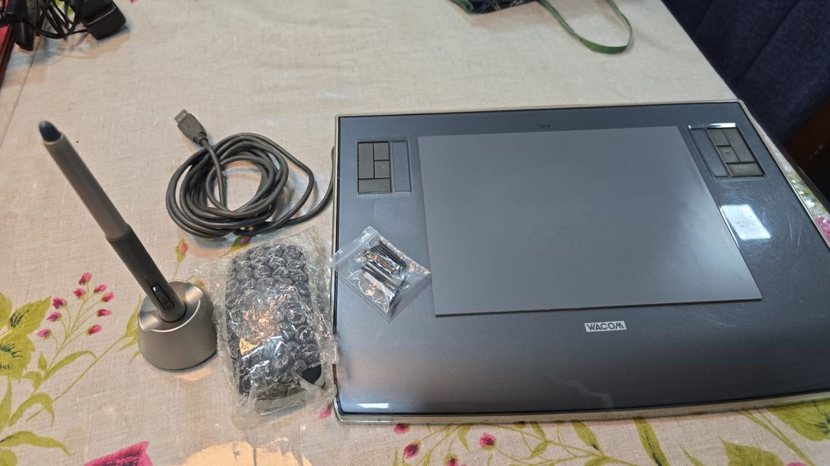 Mesa Digitalizadora Wacom Intuos 3 | Cacareco Wacom Usado 121625605 | enjoei