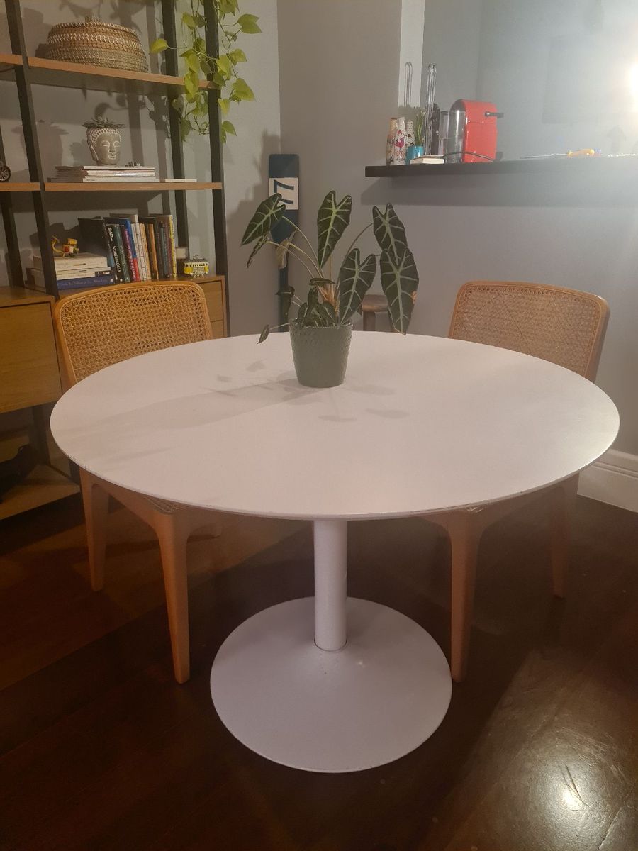 Mesa Redonda 1,20 de Diâmetro | Mesa Etna Usado 83578312 | enjoei