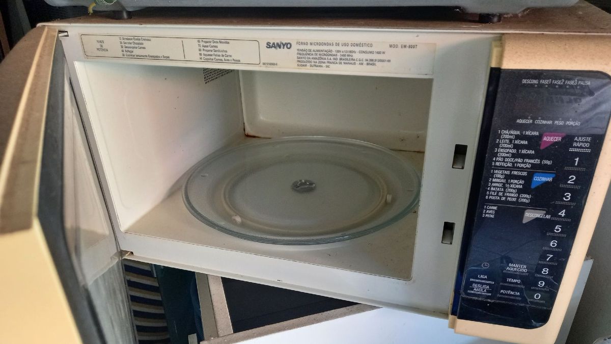 Micro-ondas Sanyo com Defeito | Eletrodoméstico Sanyo Usado 74132249 | enjoei