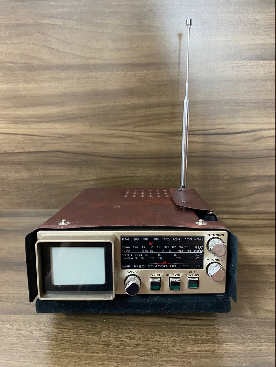 Micro Tv Radio Vintage Vhf/uhf | Produto Vintage e Retro Nissan Usado ...