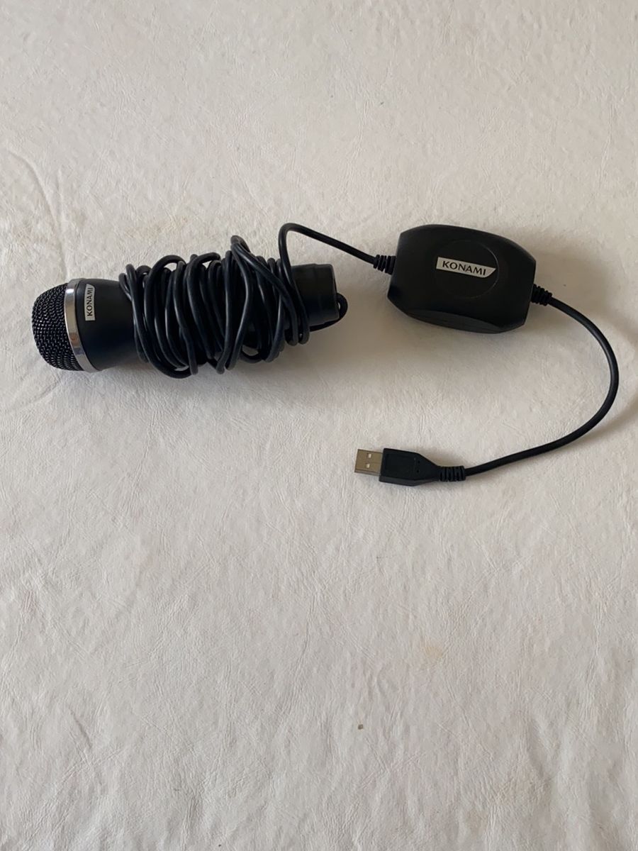 Microfone Konami Usb | Item de Música Konami Usado 47462324 | enjoei