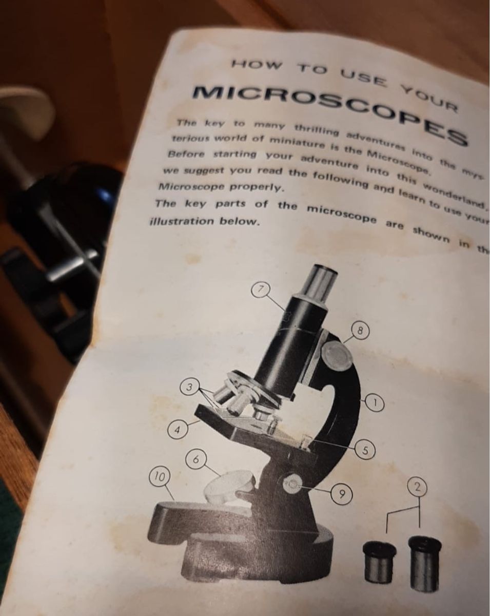 Microscópio Coc 1200x com Caixa Madeira. | Cacareco Coc Usado 110447648 ...