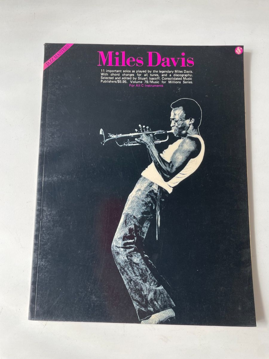 Miles Davis B-flat Trumpet - Jazz Masters | Livro Amsco Publications ...