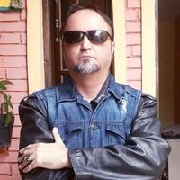 Milton | Compre e Venda Novos & Usados | Enjoei