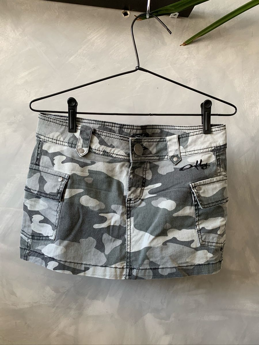 Mini Camuflada | Saia Feminina Oakley Usado 42021722 | enjoei