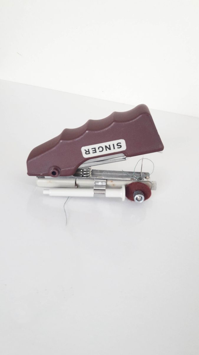 Mini Singer Máquina de Costura Antiga Anos 80 | Produto Vintage e Retro ...