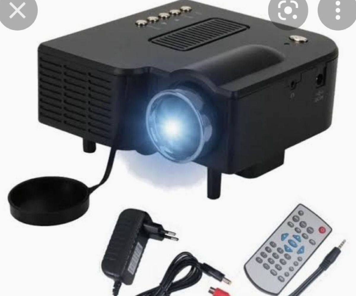 Mini Retroprojetor Led Portatil Uc68 | TV e Display Sandigma Usado ...