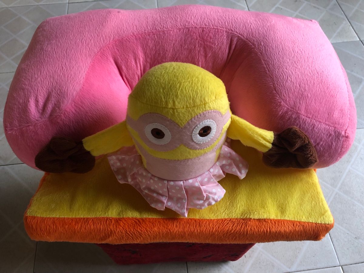 Mini Sofá Minions | Cadeirinha Infantil Nunca Usado 84733596 | enjoei