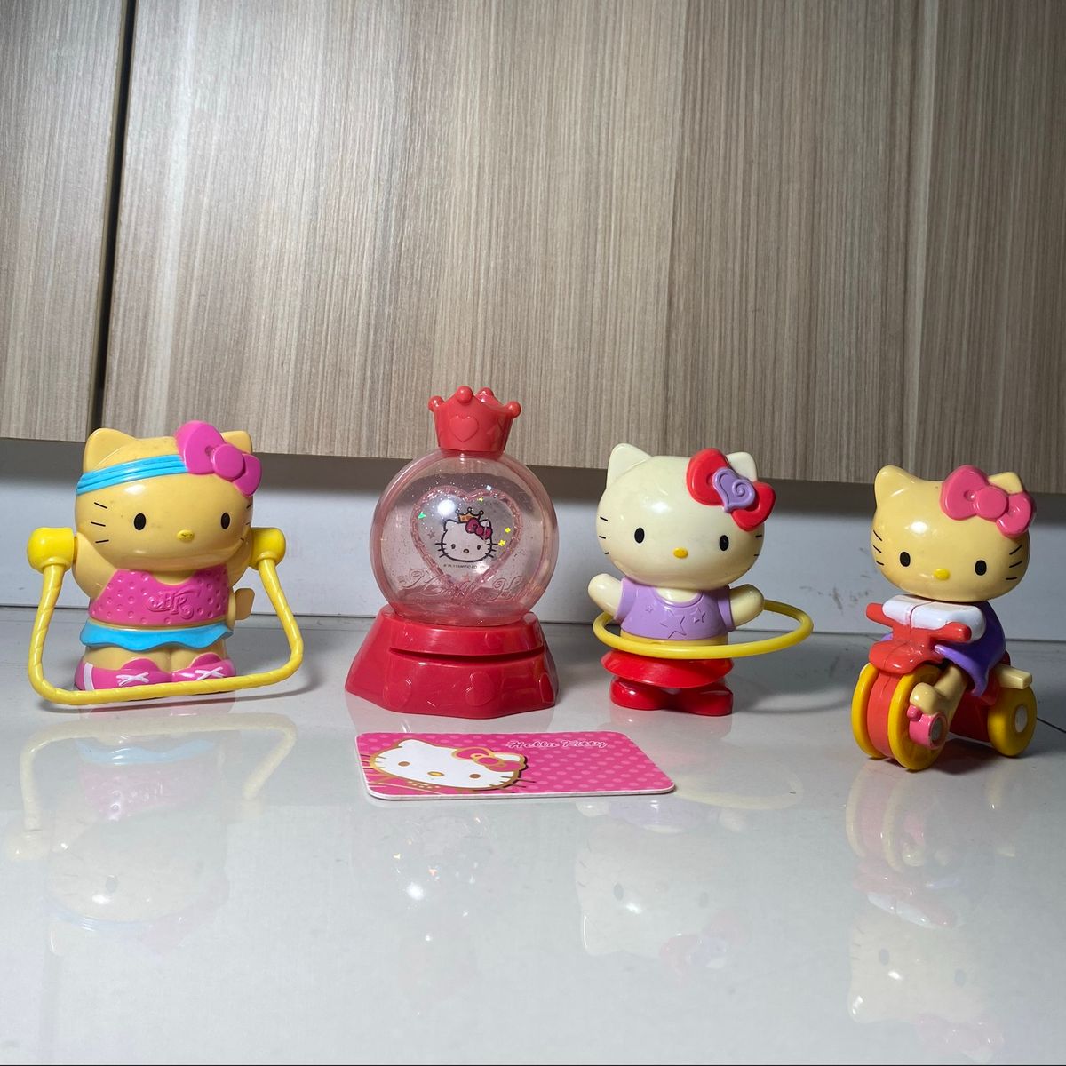 Miniaturas Hello Kitty + Lacta e Hello Kitty + Mc Donalds. Anos 2000 ...