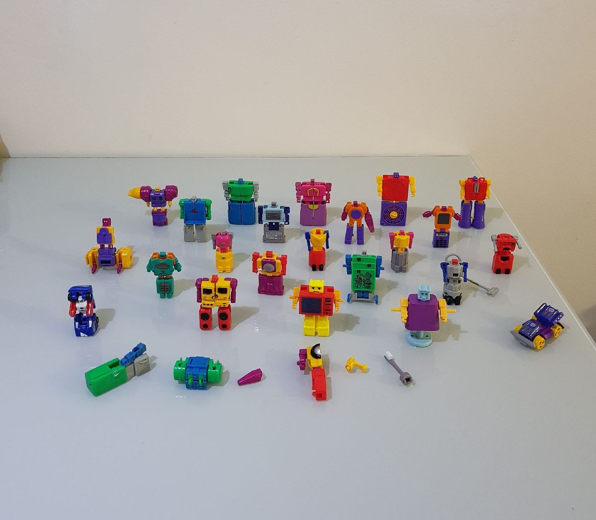 Miniaturas Mega Letronix Revista Recreio | Brinquedo Revista Recreio ...