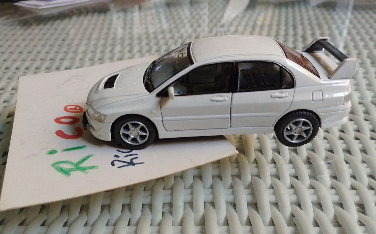 Mitsubishi Lancer Evolution 8 Miniatura 1/32 Exclusive Collection ...