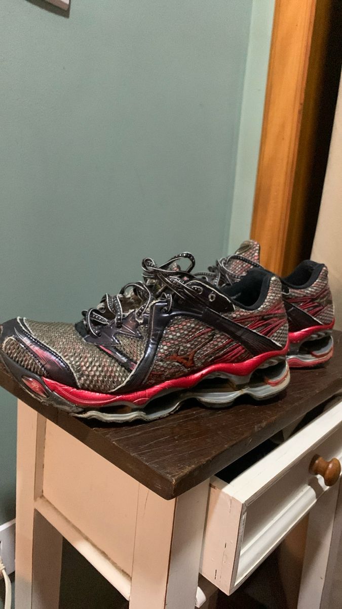 Mizuno Pro 1 Cereja | Tênis Masculino Mizuno Usado 98301358 | enjoei