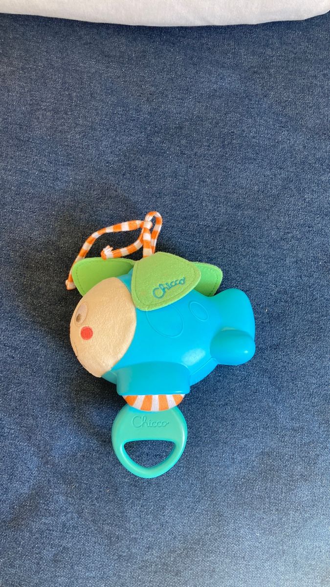 Móbile Musical de Avião da Chicco | Berço Chicco Usado 83004749 | enjoei