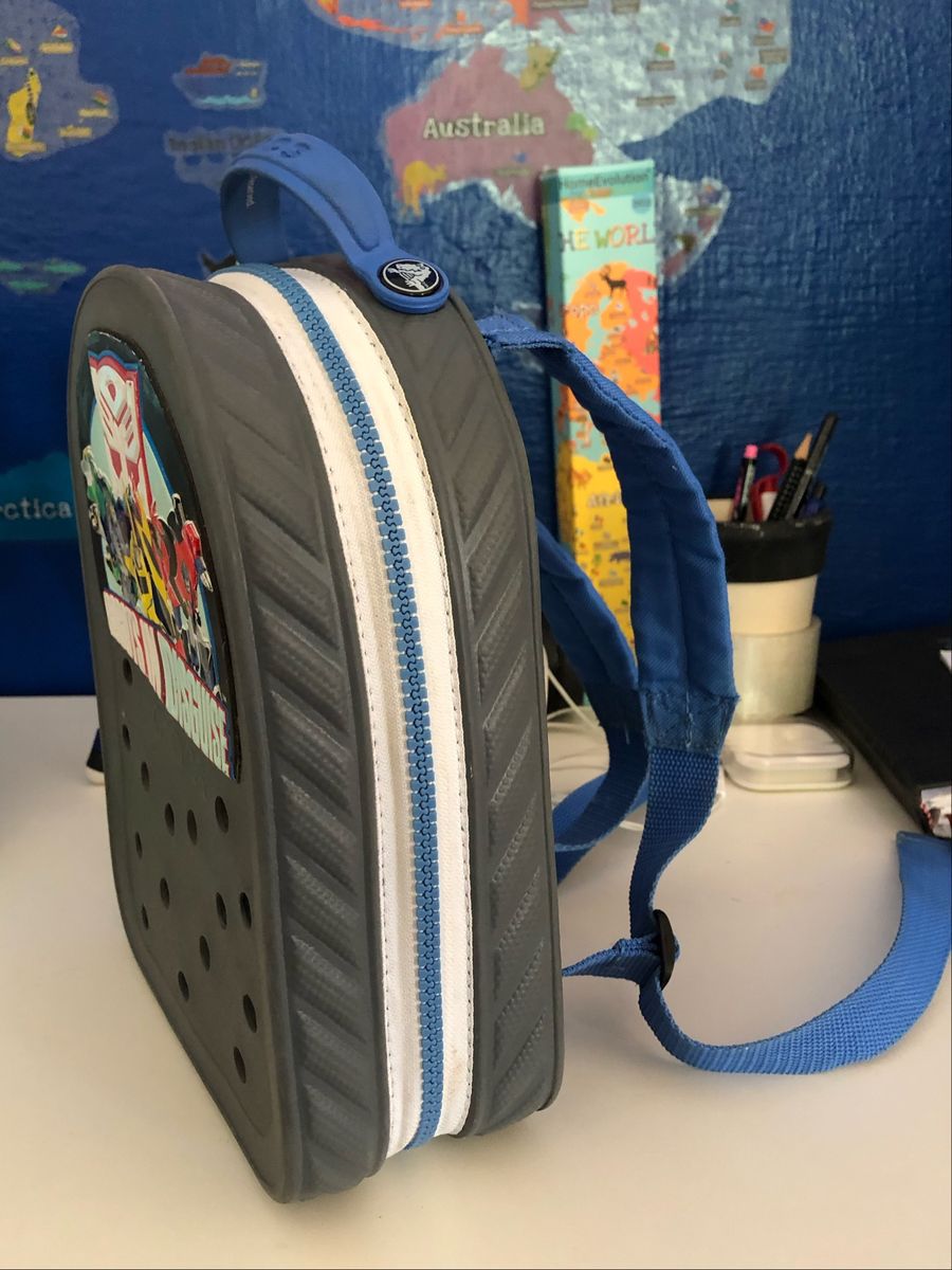 Mochila Crocs em Perfeito Estado Original | Item Infantil Crocs Usado ...