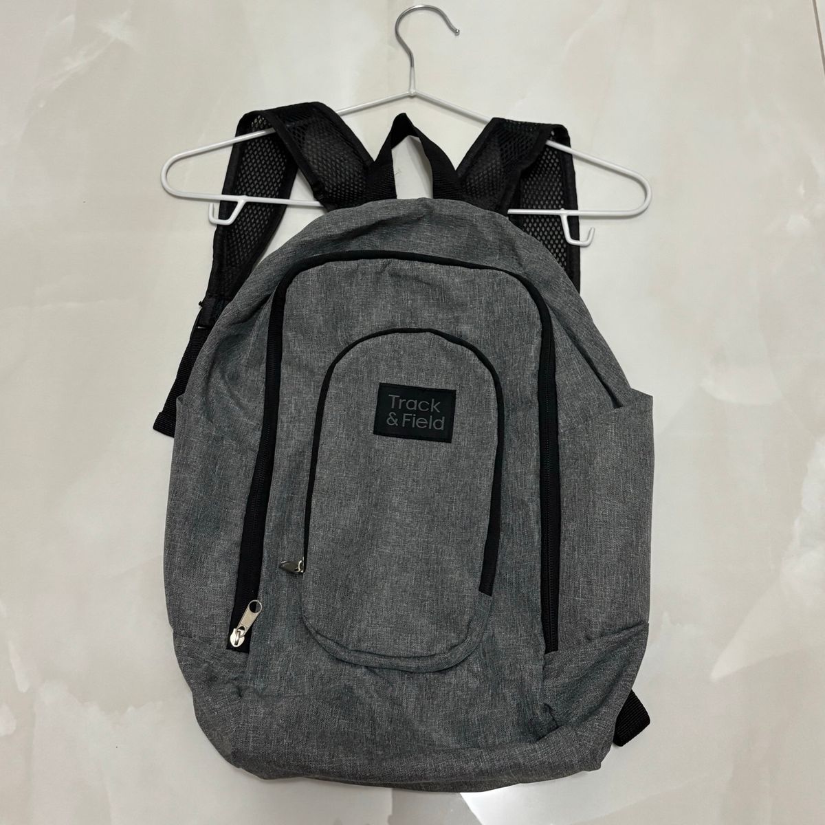 Mochila Esportiva Track & Field Cinza | Mochila Feminina Track & Field ...