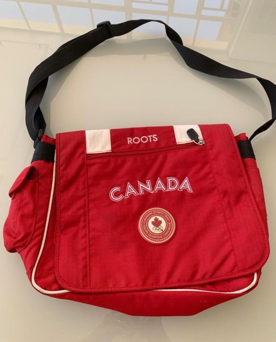 Mochila Pasta Escolar e de Notebook Canadá Roots da Equipe Olímpica ...