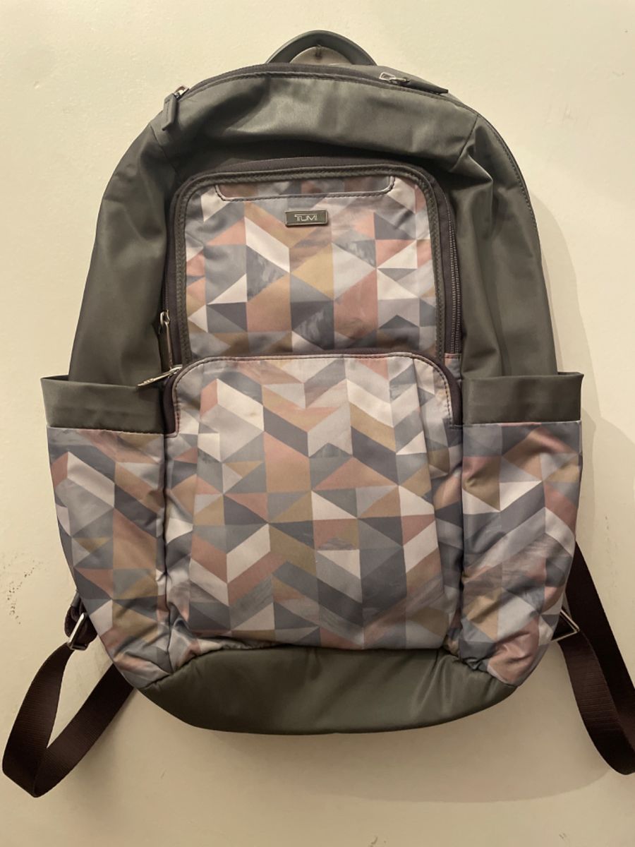 Mochila Tumi. Nova. Original. Tam Médio | Mochila Feminina Tumi Nunca Usado 107889652 | enjoei