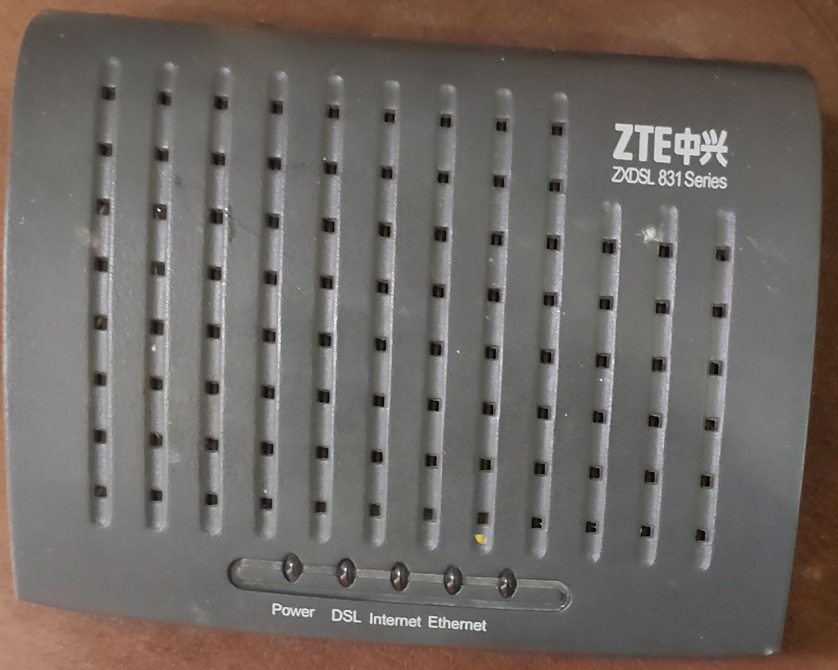 Modem Router Adsl Zte Zxdsl 831 Ii Series | Item Info & Eletro Zte ...