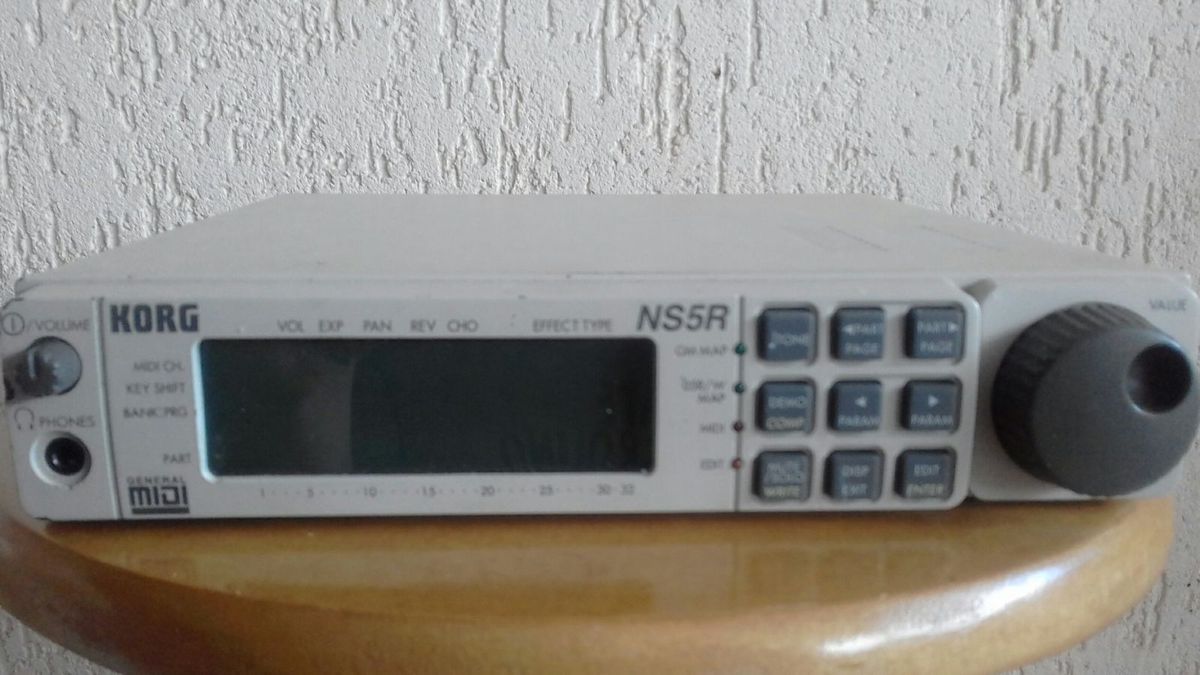 Módulo Korg Ns5r Midi | Item de Música Korg Usado 21943883 | enjoei