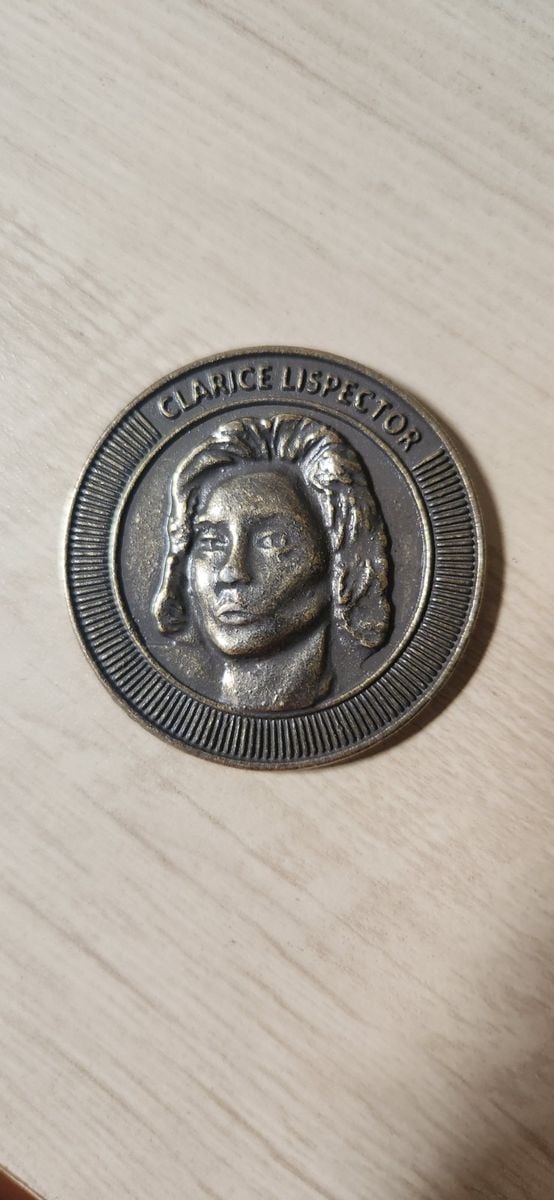 Moeda Colecionável da Tag | Livro Tag Usado 86539814 | enjoei