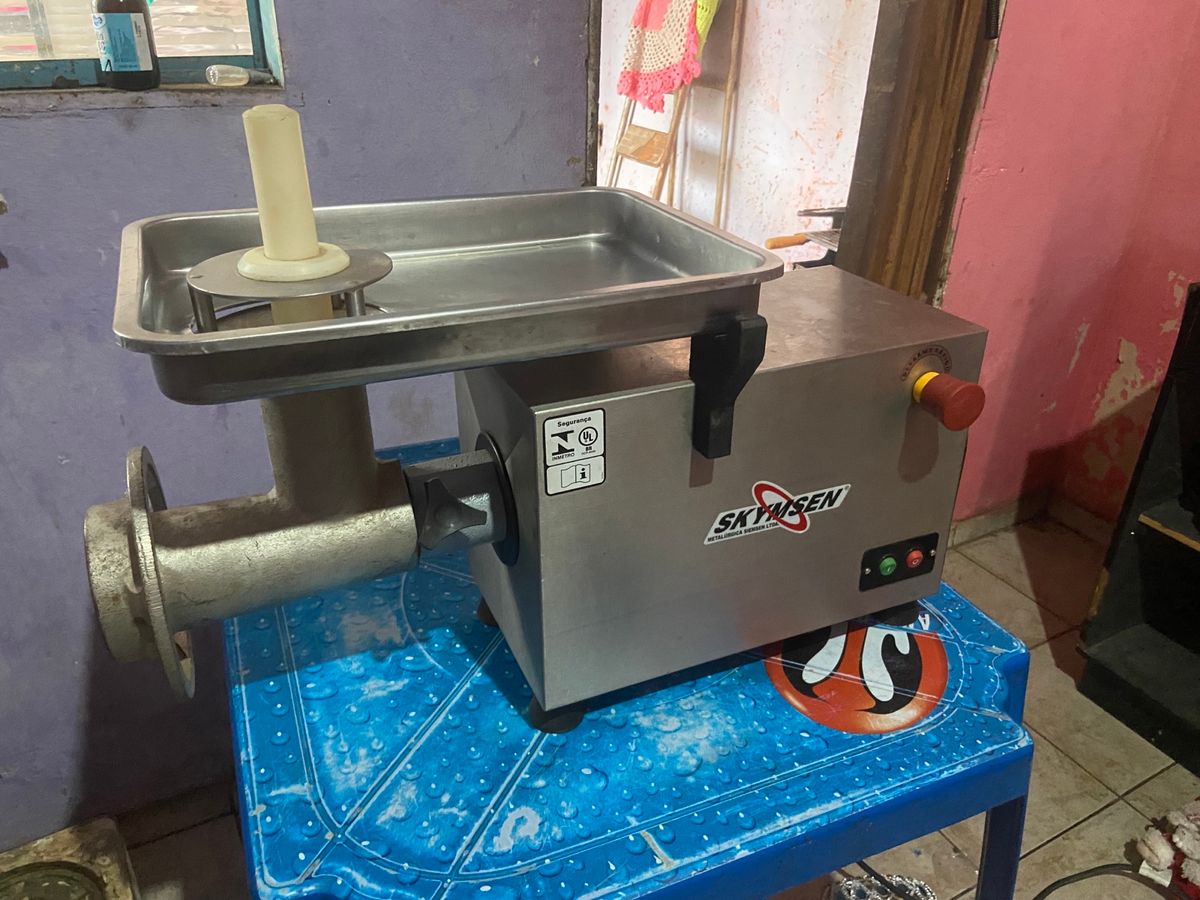 Moedor de Carne Industrial | Móvel de Cozinha Skymem Usado 83325369 ...