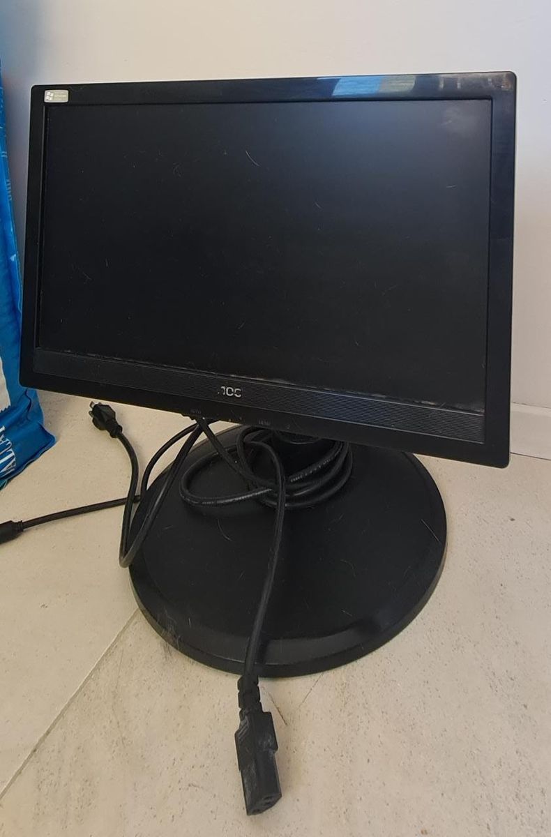 Monitor 14' Altura Regulável | Computador Desktop Aoc Usado 64809785 ...