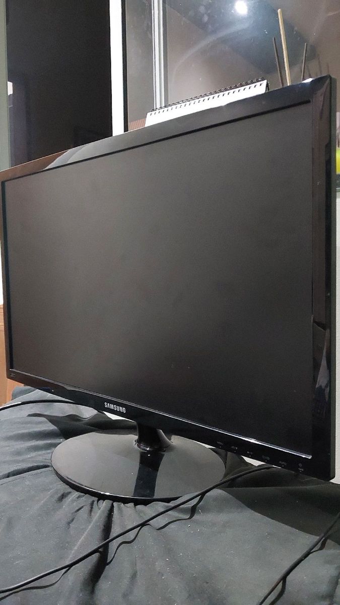 Monitor Gamer Samsung S24d332h Led | Item Info & Eletro Samsung Usado 111483703 | enjoei