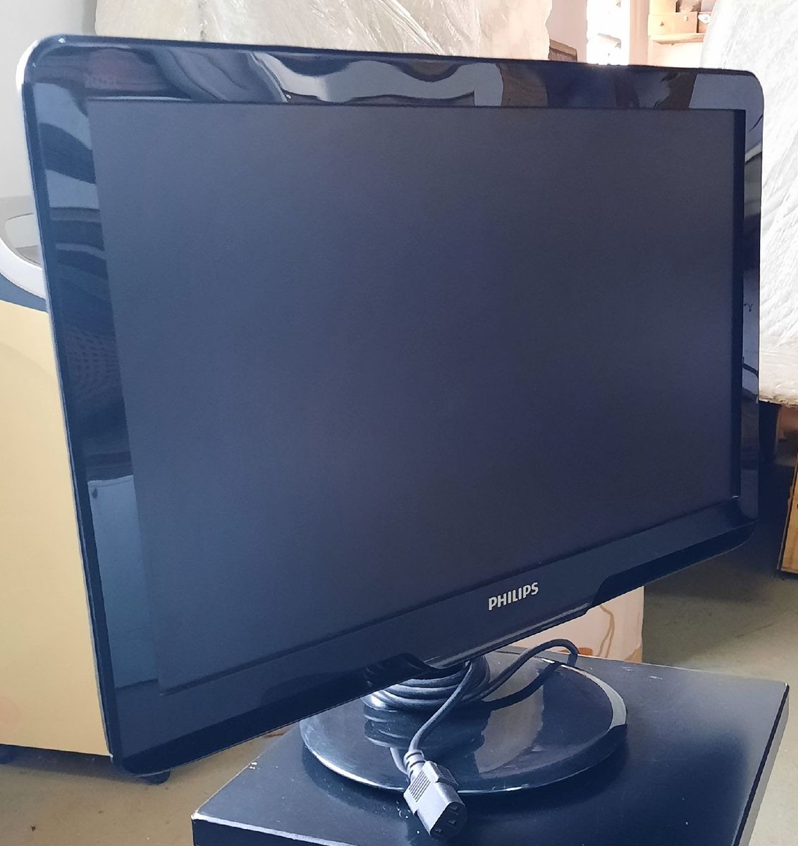 Monitor Lcd 20" Philips Modelo 202el2 | TV e Display Philips Usado 74858388 | enjoei