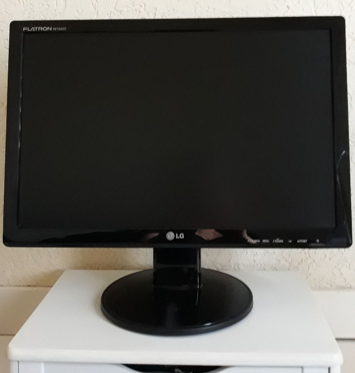 Monitor Lcd Lg Flatron W1942s-pf | Móvel p/ Casa Lg Flatron W1942s Pf ...