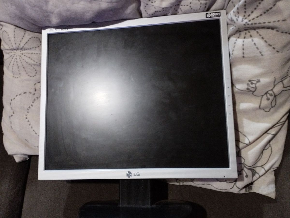 Monitor Lg 1753h 17" Quadrado Base Regulável Vga/dvi | TV e Display Lg ...