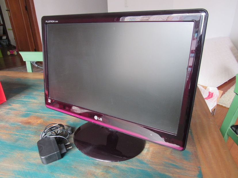 Monitor Lg Flatron E2050 - 20 Polegadas | TV e Display Lg Usado ...