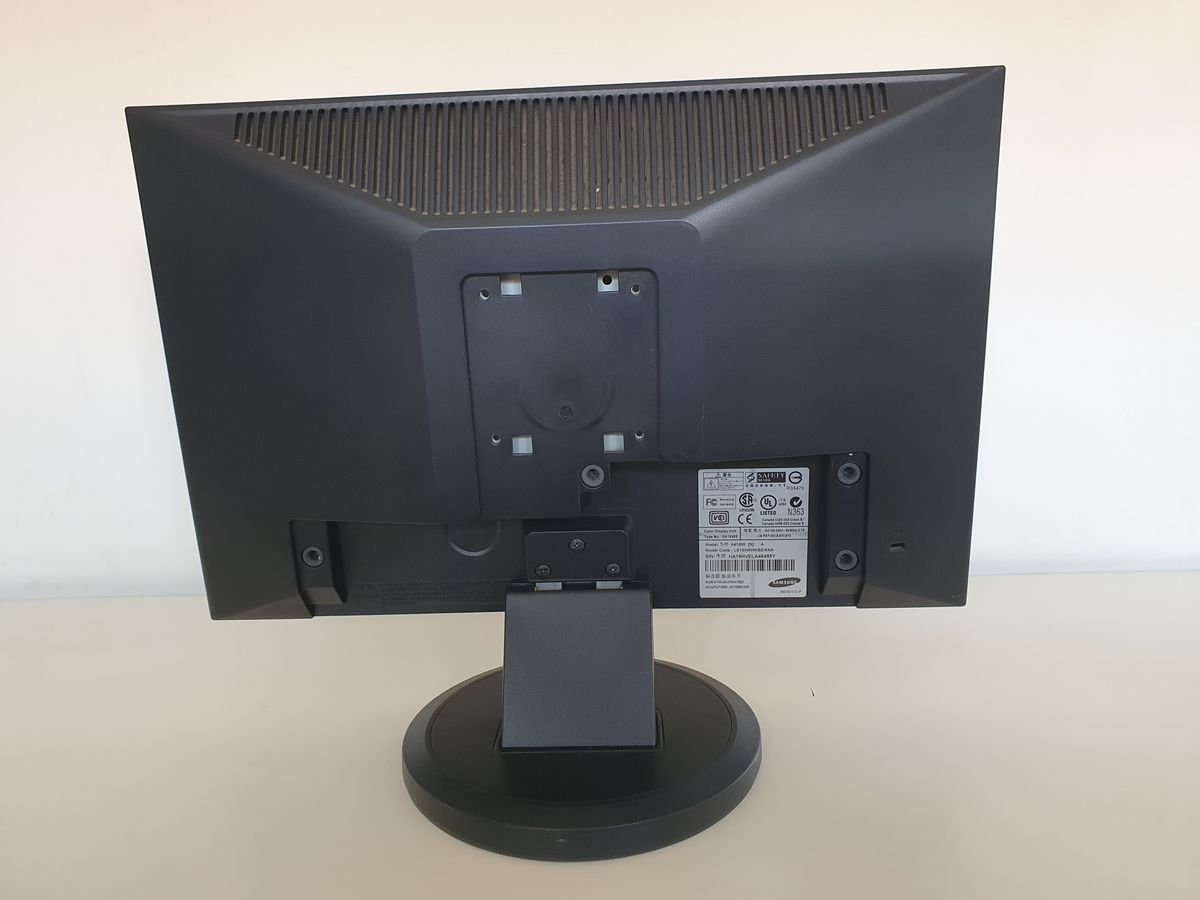 Monitor Samsung Syncmaster 19" Ótimo Estado | TV e Display Samsung ...