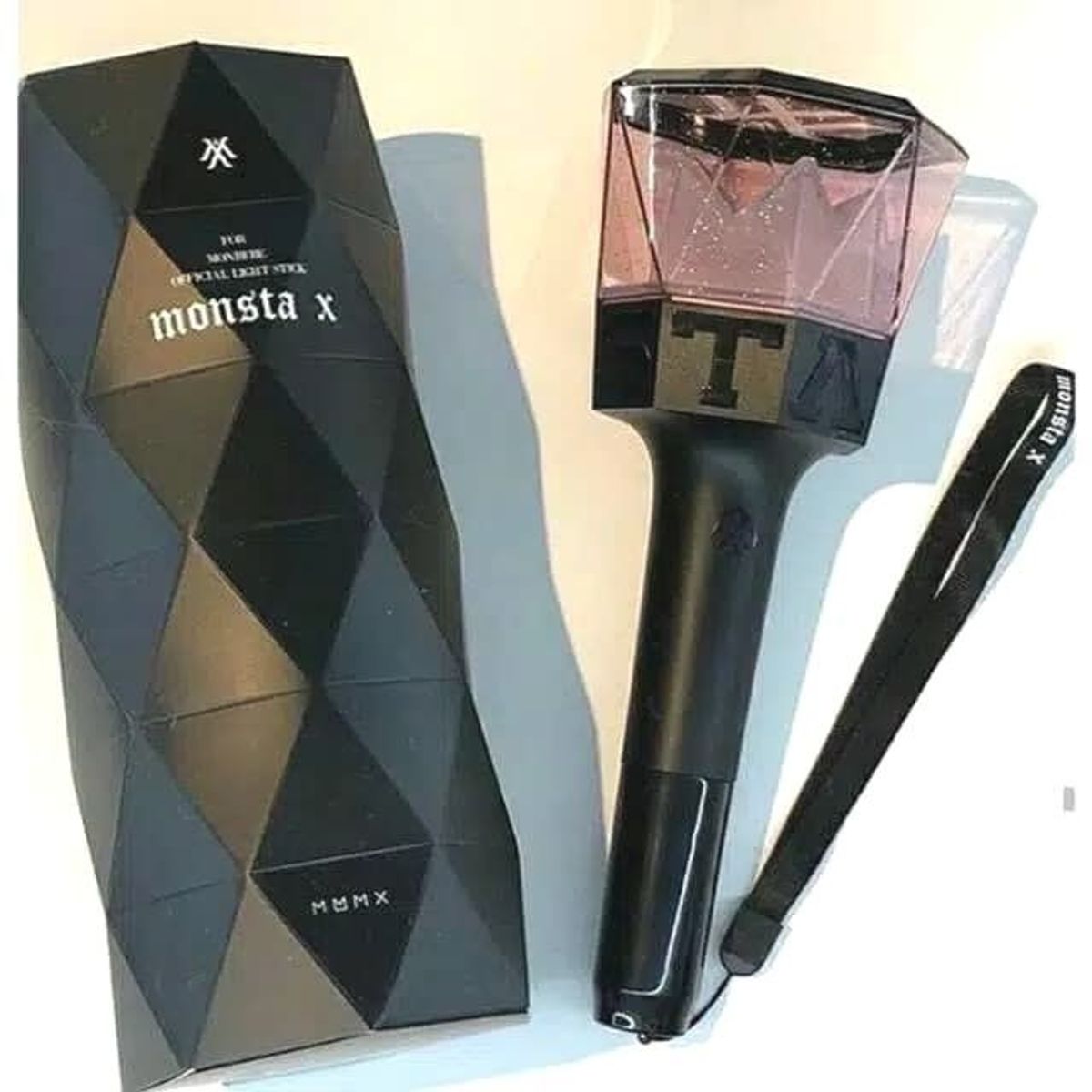Monsta X Oficial Light Stick Ver. 1 | Item de Música Monsta X Usado ...