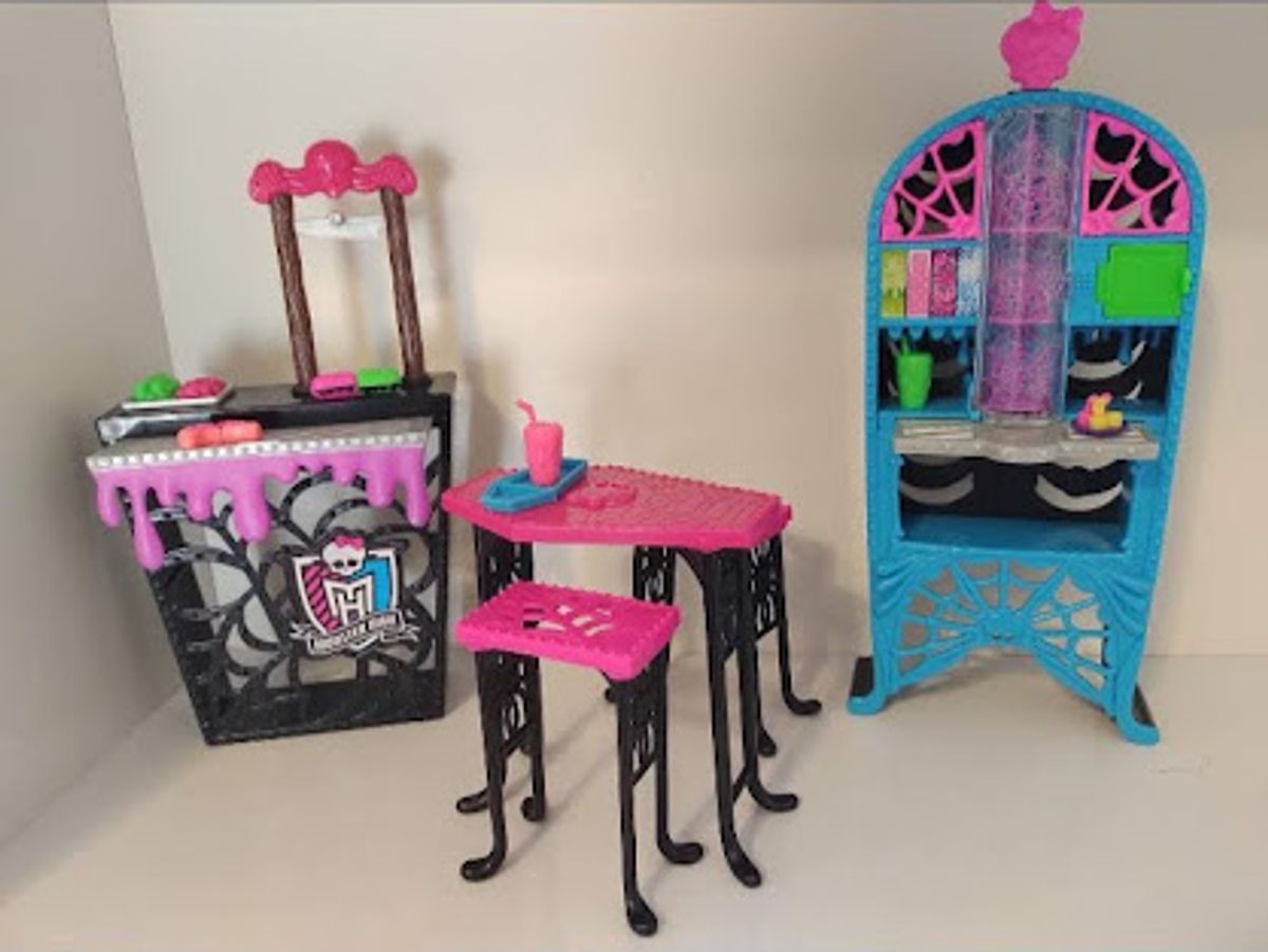 Monster High Beast Bites Cafe | Brinquedo Mattel Usado 80511889 | enjoei