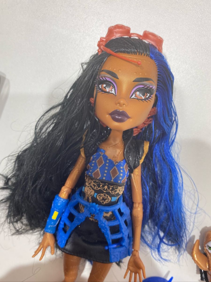 Monster High Rebecca Steam | Brinquedo Mattel Usado 48216946 | enjoei