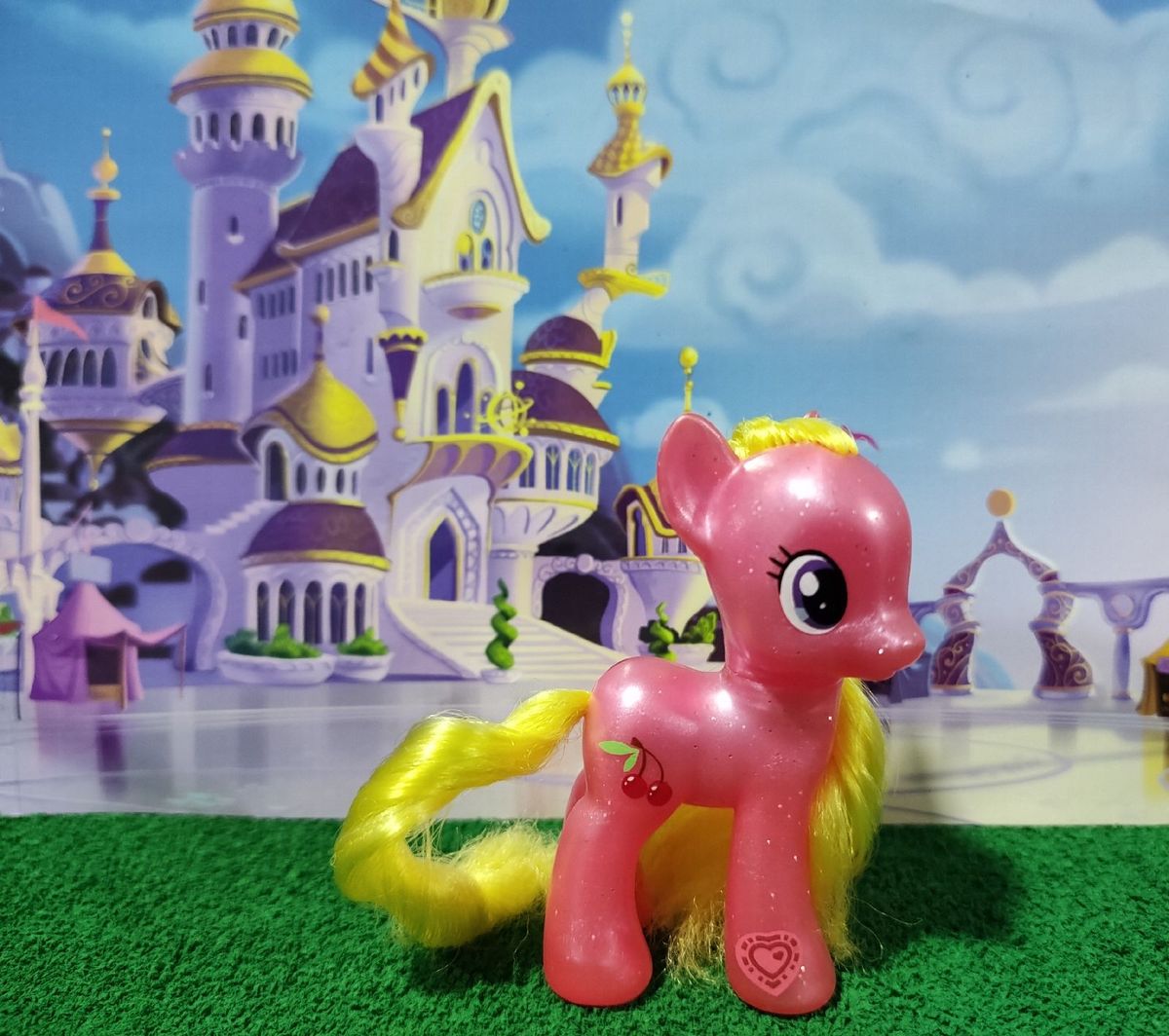 My Little Pony - Cherry Berry - Explore Equestria | Brinquedo Hasbro ...