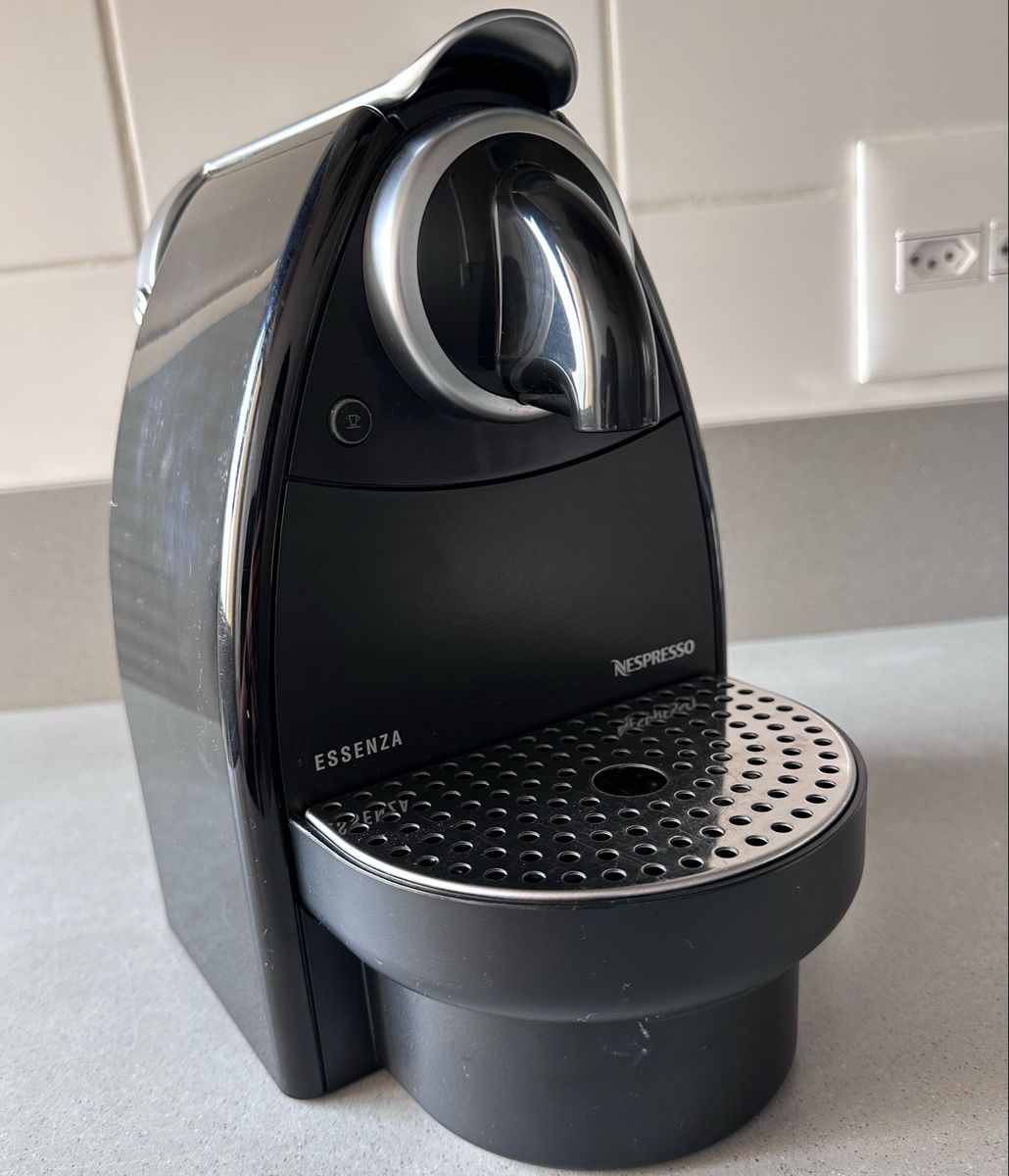 Nespresso Essenza Vintage | Móvel de Cozinha Nespresso Usado 79048956 ...