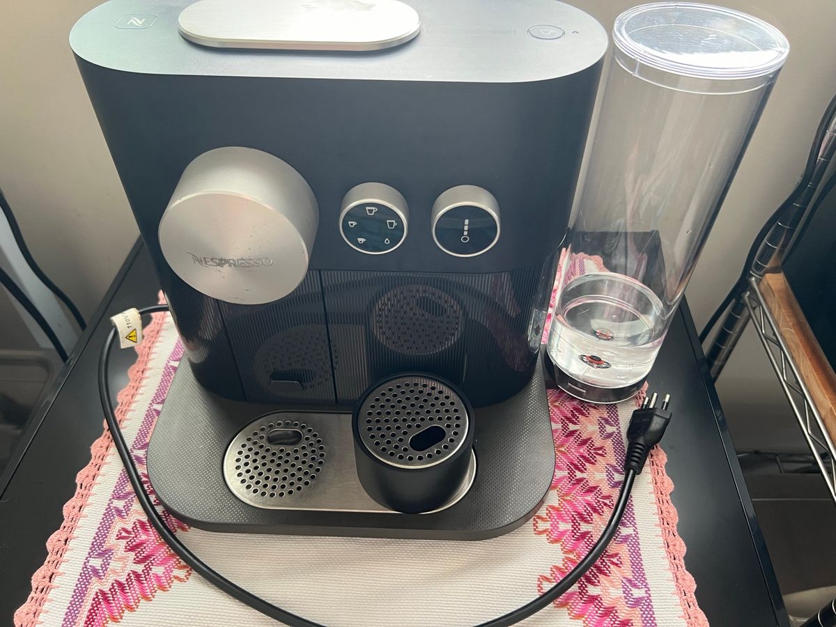 Nespresso Expert C80 | Item Info & Eletro Nespresso Usado 97476997 | enjoei