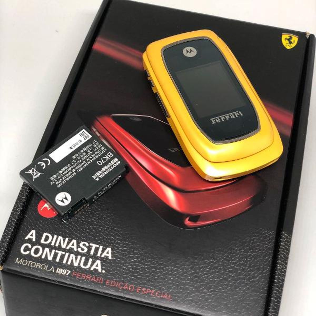 Nextel Motorola I897 Ferrari com Câmera 2mp, Bluetooth, Gps, Mp3 Player ...