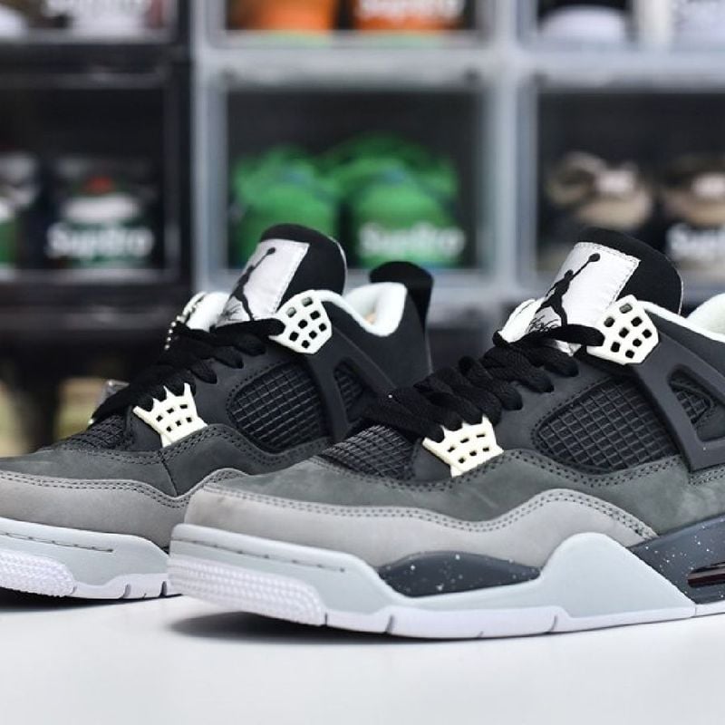 Jordan 4 Fear Wallpaper