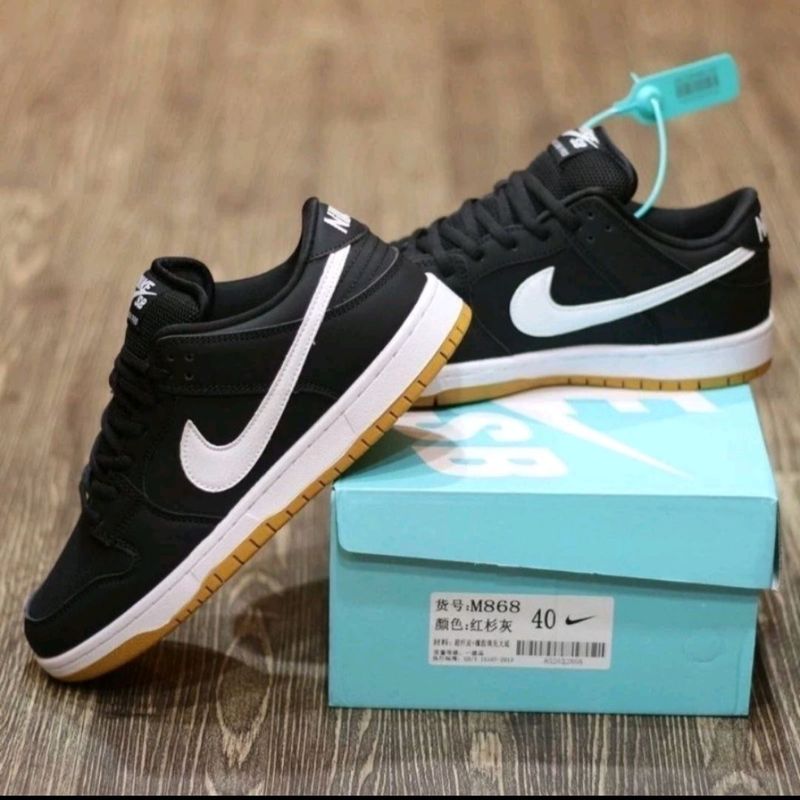 Nike Sb Dunk Low Pro Preto Branco Cut 66 Sapatos Casuais Nike Sb Dunk Low Pro Preto Branco Cut 66 Sapatos Casuais