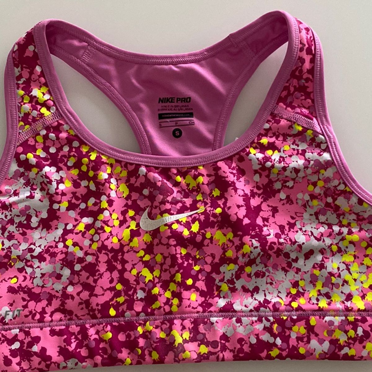 Nike Top para Exercício | Moda Esportiva Feminina Nike Usado 82063312 | enjoei