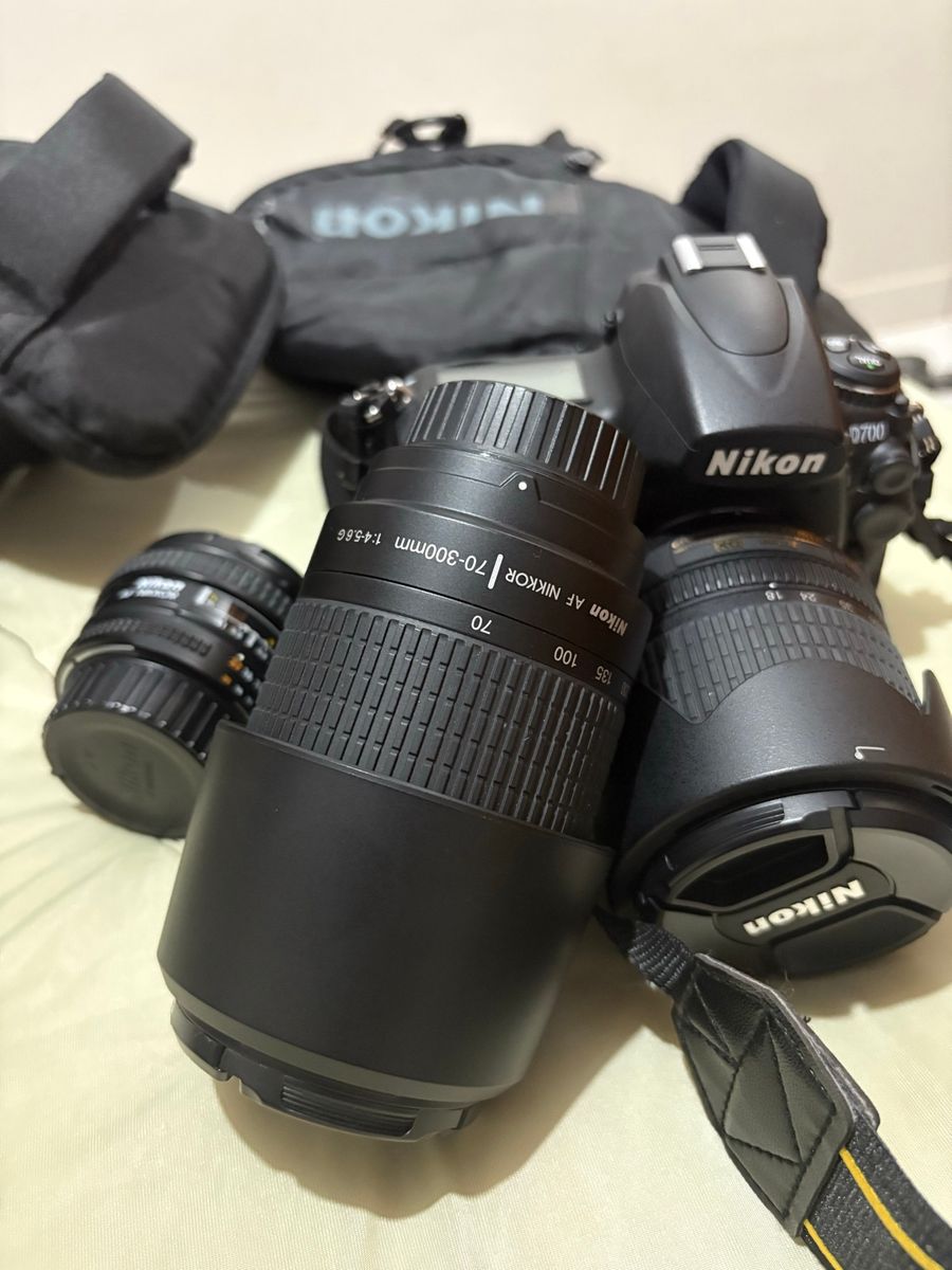 Nikon D700 Full Frame Raríssima! Apenas 3.796 Cliques! 3 Lentes + Kit ...