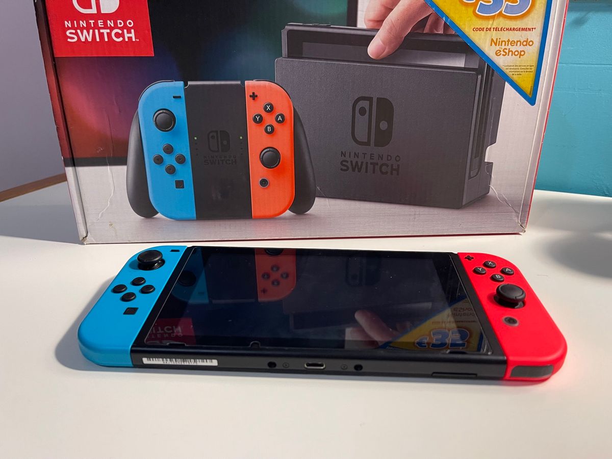 Nintendo Switch Modelo Tradicional Na Caixa | Console de Videogame ...